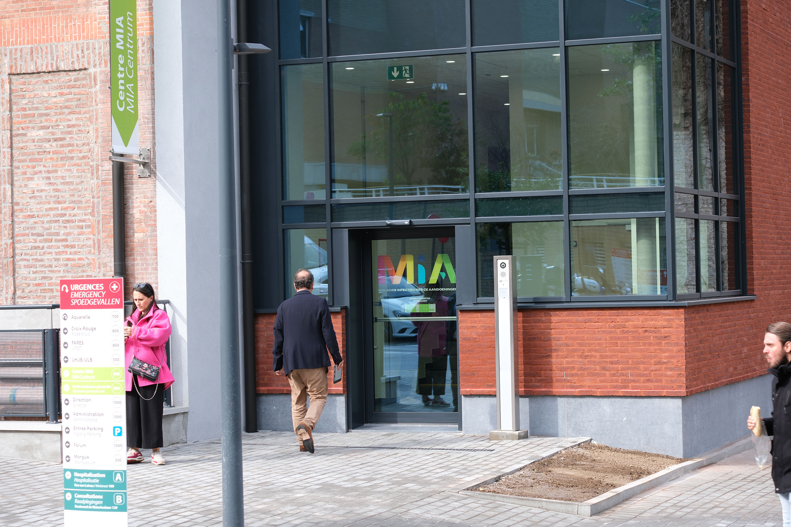 Inauguration du PMG sur le site du CHU Saint-Pierre - CHU Saint-Pierre ...